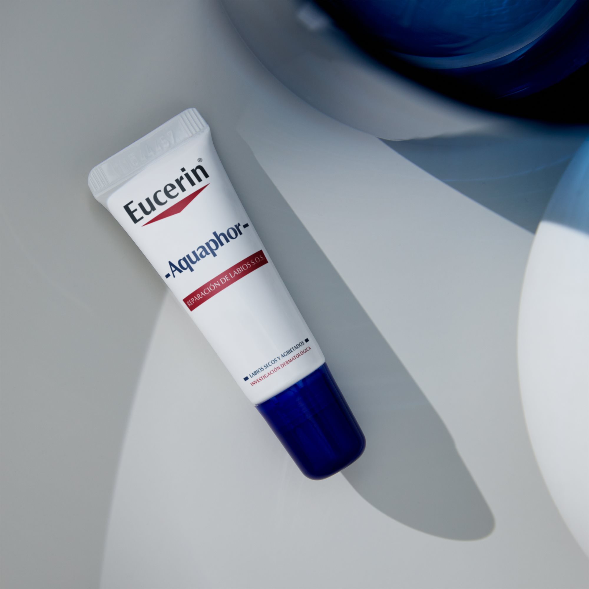 Crema Regeneradora para Labios secos Aquaphor SOS | Eucerin