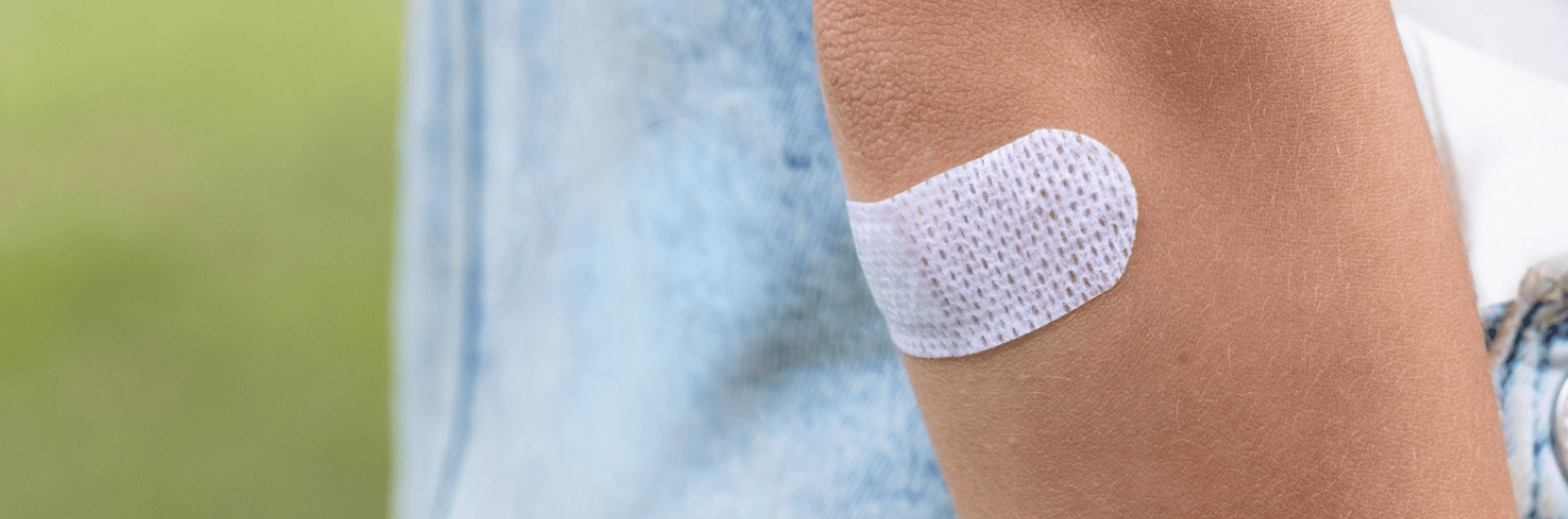 How Long Should I Keep A Plaster On A Cut? | Elastoplast UK