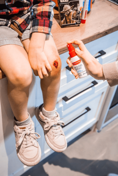 Why & How To Clean Wounds For Healing | Advisor | Elastoplast SA